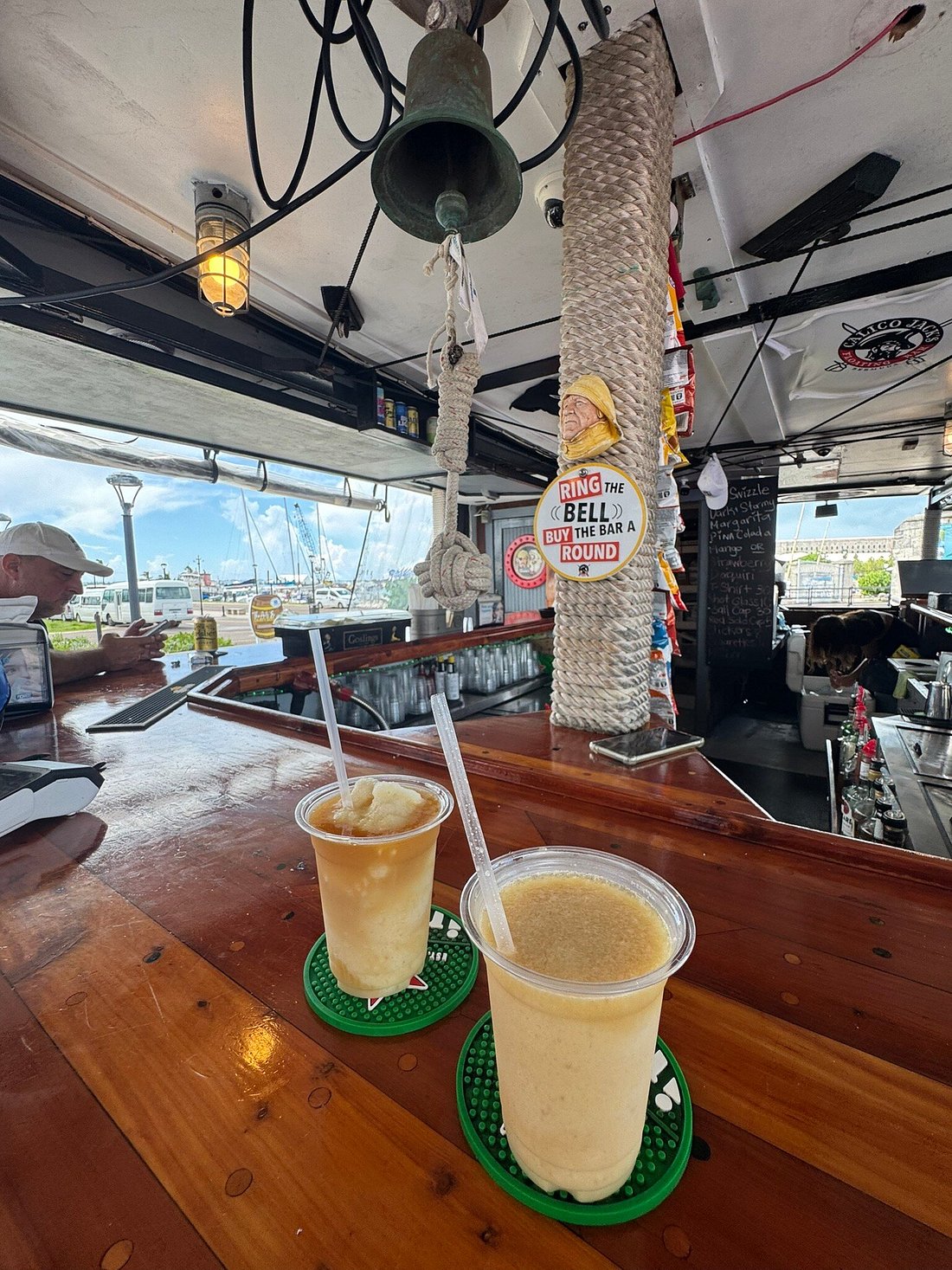 Captain Kirk's Coral Reef Adventures | Bermuda Boat Tours